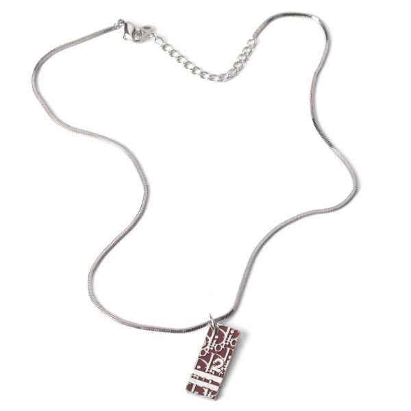 Dior chain store